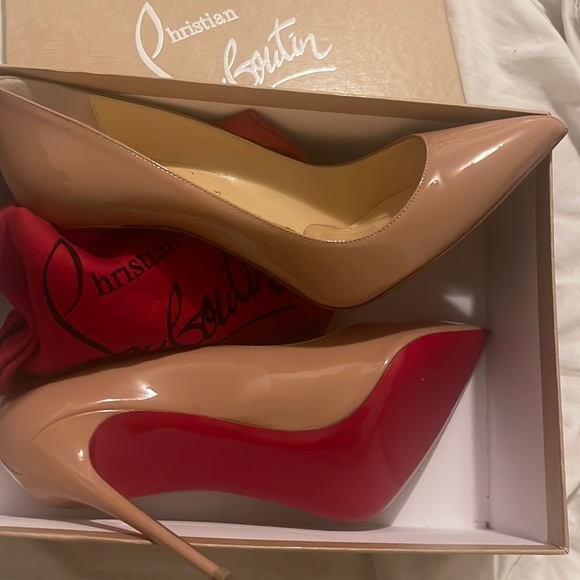 Christian Louboutin | Shoes | Christian Louboutin Red Bottom Shoei Just ...